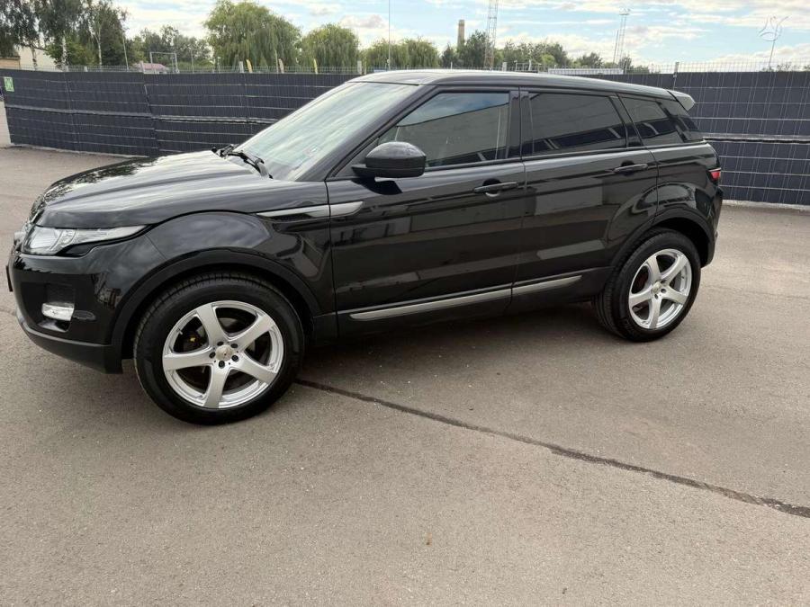 Black Land Rover Range Rover Evoque 2012 in Marijampole, with an engine capacity of 2.18 L and mileage of 184 thousand km for 10100 €, photo 6 on AUTOMOTO.COM.LV