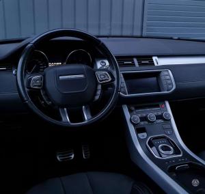 Melns Land Rover Range Rover Evoque 2012 Kauņa, ar dzinēja tilpumu 2.20 L un nobraukumu 260 tūkst. km par 10999 €, foto 14 vietnē AUTOMOTO.COM.LV