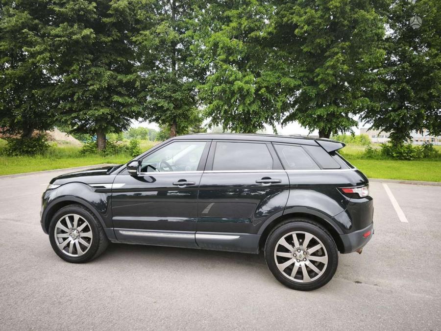 Black Land Rover Range Rover Evoque 2012 in Taurage, with an engine capacity of 2.20 L and mileage of 268 thousand km for 8699 €, photo 7 on AUTOMOTO.COM.LV