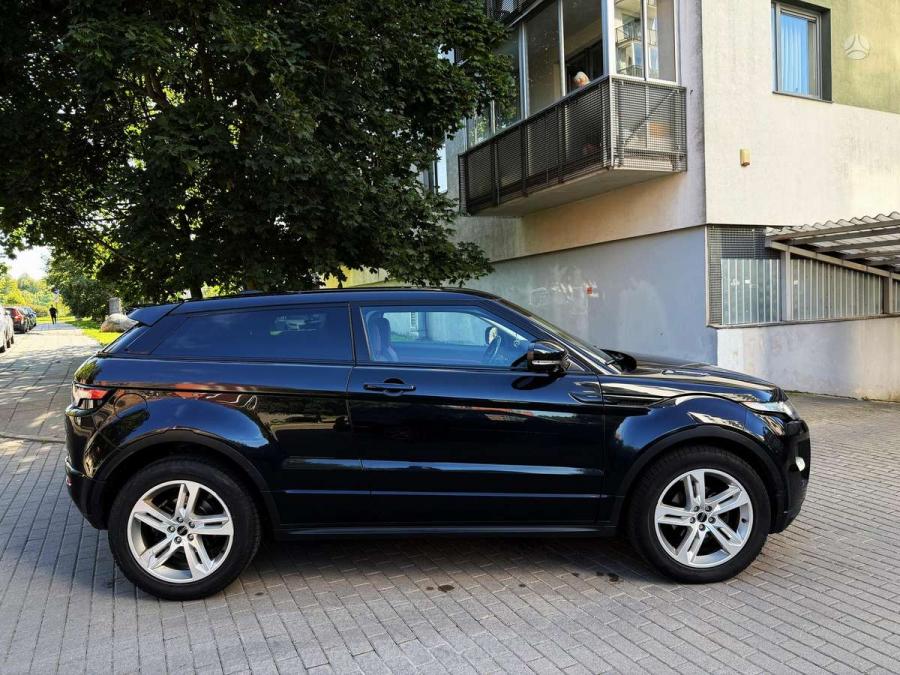 Black Land Rover Range Rover Evoque 2012 in Vilnius, with an engine capacity of 2.18 L and mileage of 267 thousand km for 9300 €, photo 13 on AUTOMOTO.COM.LV