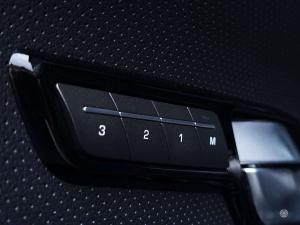 Melns Land Rover Range Rover Evoque 2012 Kauņa, ar dzinēja tilpumu 2.20 L un nobraukumu 260 tūkst. km par 10999 €, foto 11 vietnē AUTOMOTO.COM.LV