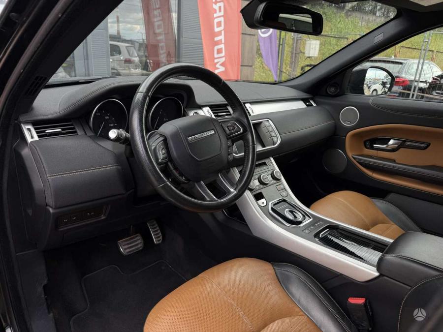 Black Land Rover Range Rover Evoque 2012 in Vilnius, with an engine capacity of 2.18 L and mileage of 252 thousand km for 11550 €, photo 12 on AUTOMOTO.COM.LV