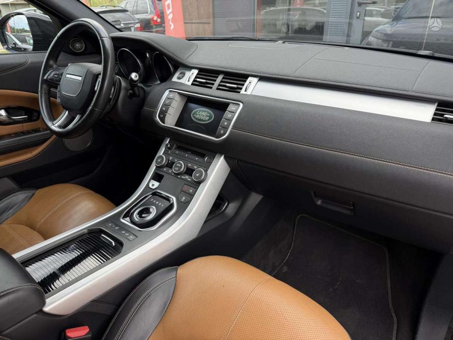Black Land Rover Range Rover Evoque 2012 in Vilnius, with an engine capacity of 2.18 L and mileage of 252 thousand km for 11550 €, photo 18 on AUTOMOTO.COM.LV