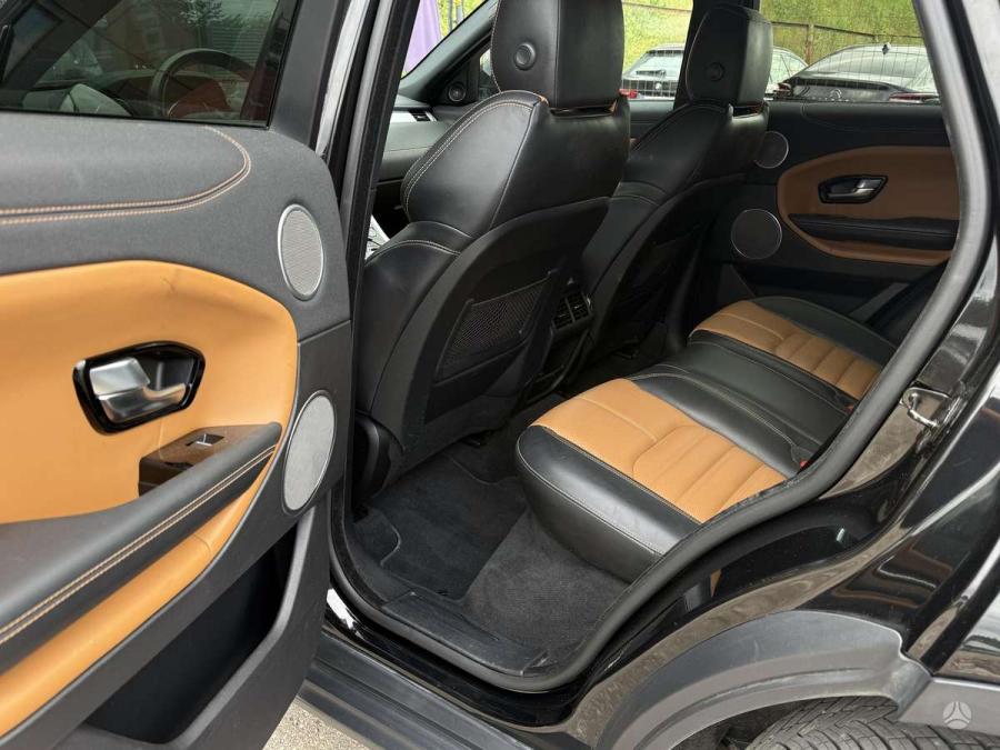 Black Land Rover Range Rover Evoque 2012 in Vilnius, with an engine capacity of 2.18 L and mileage of 252 thousand km for 11550 €, photo 21 on AUTOMOTO.COM.LV