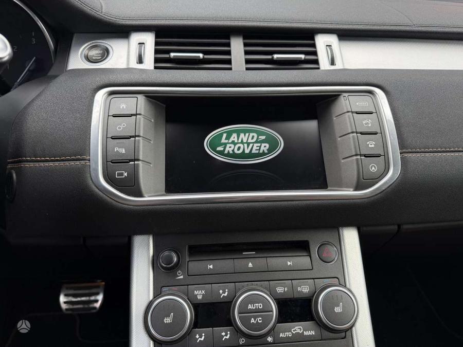 Black Land Rover Range Rover Evoque 2012 in Vilnius, with an engine capacity of 2.18 L and mileage of 252 thousand km for 11550 €, photo 23 on AUTOMOTO.COM.LV