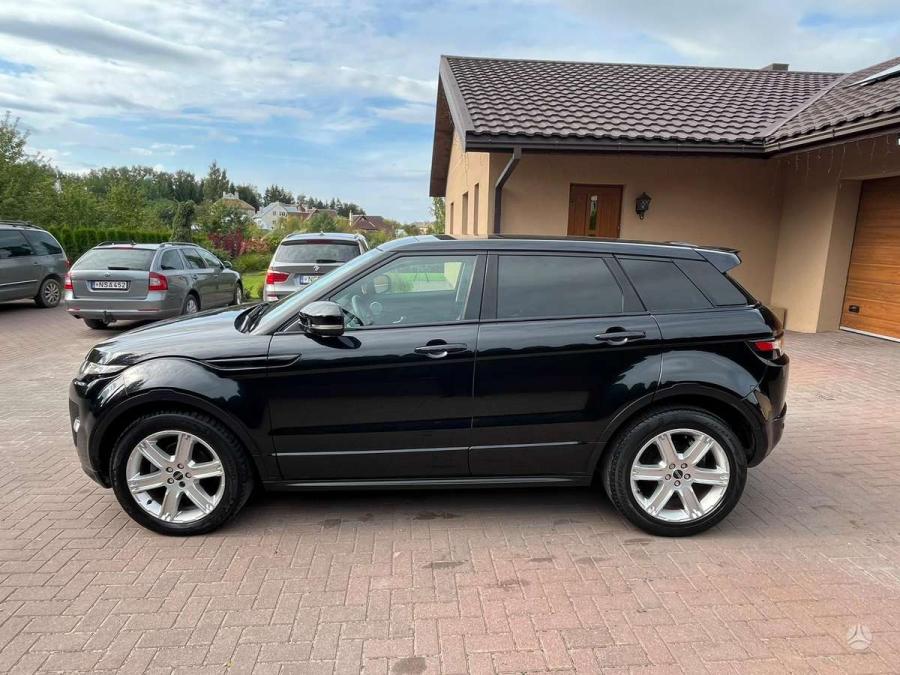 Black Land Rover Range Rover Evoque 2012 in Utena, with an engine capacity of 2.18 L and mileage of 126 thousand km for 6350 €, photo 6 on AUTOMOTO.COM.LV