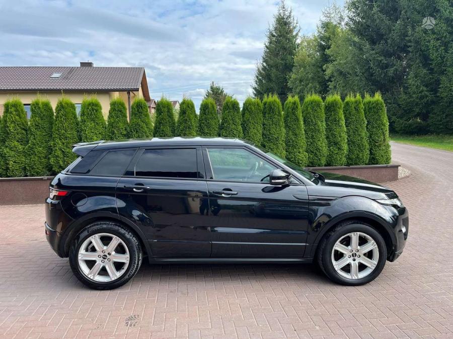 Black Land Rover Range Rover Evoque 2012 in Utena, with an engine capacity of 2.18 L and mileage of 126 thousand km for 6350 €, photo 7 on AUTOMOTO.COM.LV