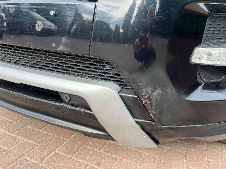 Black Land Rover Range Rover Evoque 2012 in Utena, with an engine capacity of 2.18 L and mileage of 126 thousand km for 6350 €, photo 12 on AUTOMOTO.COM.LV