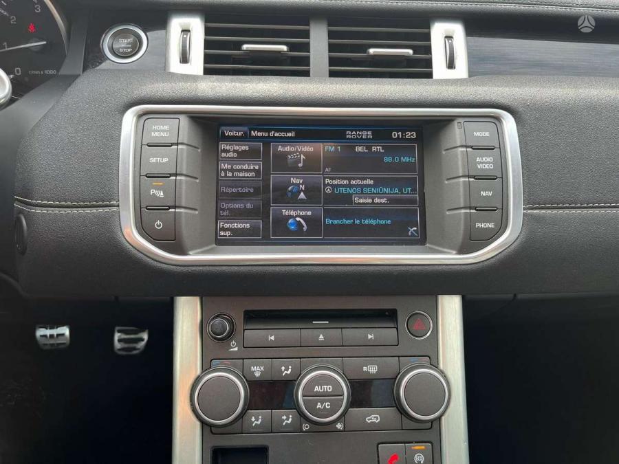 Black Land Rover Range Rover Evoque 2012 in Utena, with an engine capacity of 2.18 L and mileage of 126 thousand km for 6350 €, photo 18 on AUTOMOTO.COM.LV