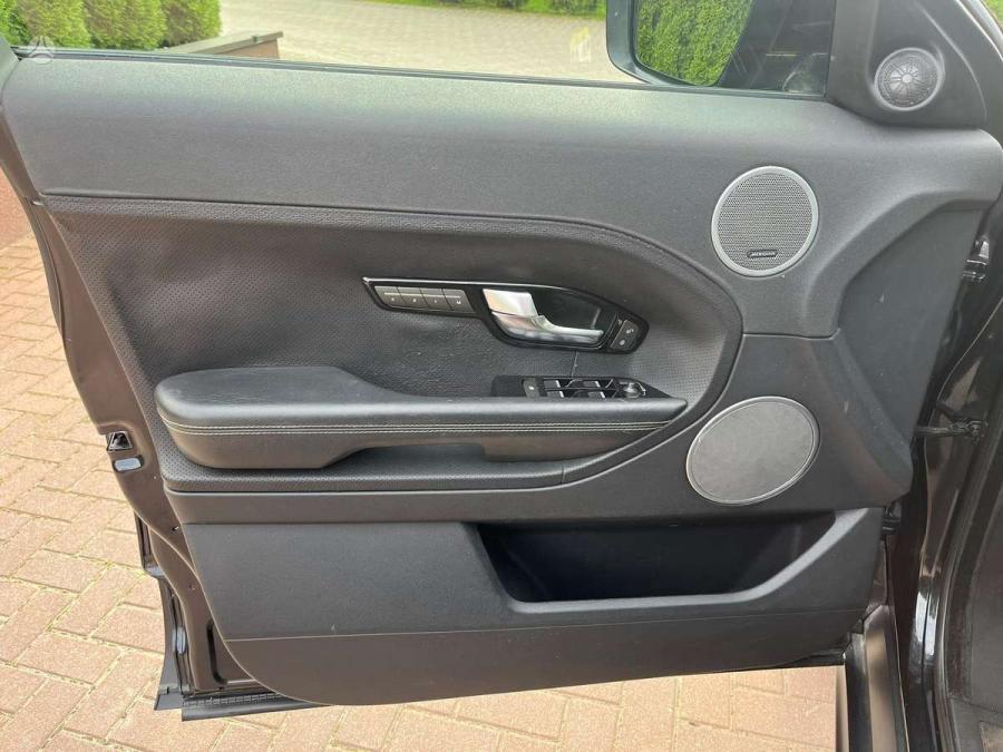 Black Land Rover Range Rover Evoque 2012 in Utena, with an engine capacity of 2.18 L and mileage of 126 thousand km for 6350 €, photo 19 on AUTOMOTO.COM.LV