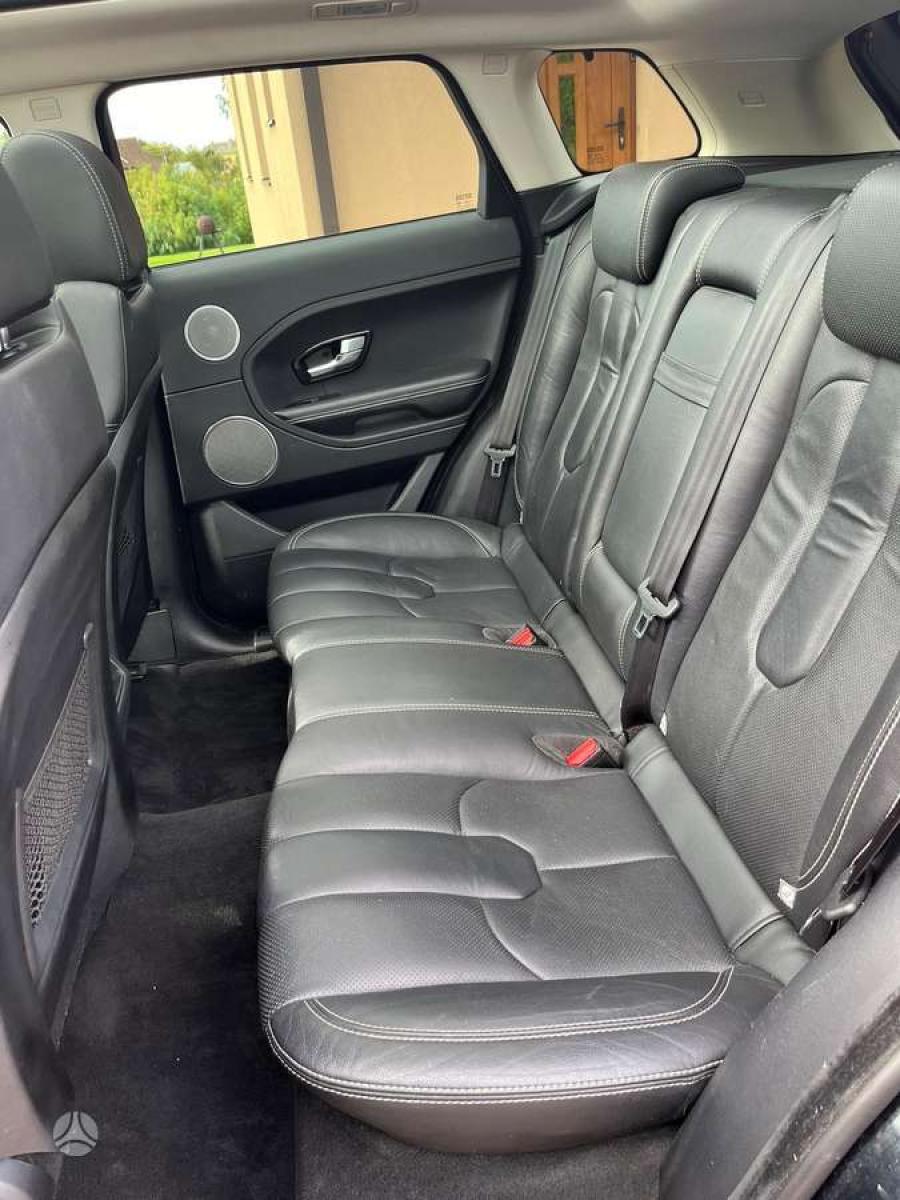 Black Land Rover Range Rover Evoque 2012 in Utena, with an engine capacity of 2.18 L and mileage of 126 thousand km for 6350 €, photo 22 on AUTOMOTO.COM.LV