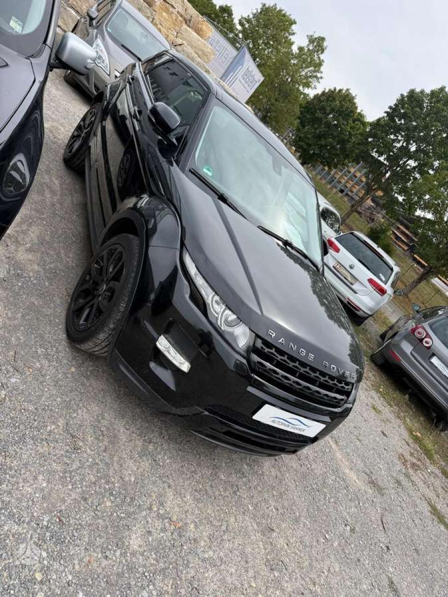 Melns Land Rover Range Rover Evoque 2012 Kauņa, ar dzinēja tilpumu 2.18 L un nobraukumu 208 tūkst. km par 10500 €, foto 1 vietnē AUTOMOTO.COM.LV
