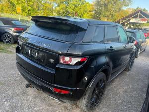 Melns Land Rover Range Rover Evoque 2012 Kauņa, ar dzinēja tilpumu 2.18 L un nobraukumu 208 tūkst. km par 10500 €, foto 5 vietnē AUTOMOTO.COM.LV
