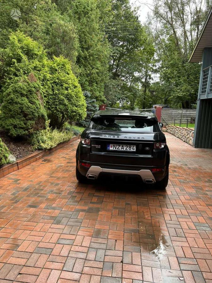 Black Land Rover Range Rover Evoque 2012 in Vilnius, with an engine capacity of 2.18 L and mileage of 221 thousand km for 8400 €, photo 1 on AUTOMOTO.COM.LV