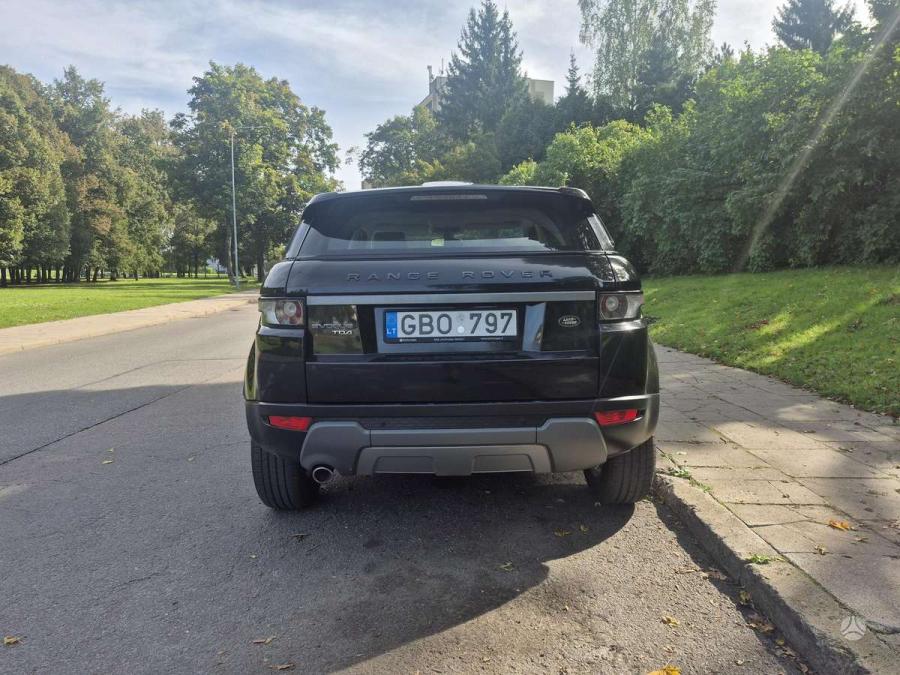 Black Land Rover Range Rover Evoque 2012 in Vilnius, with an engine capacity of 2.18 L and mileage of 242 thousand km for 8200 €, photo 6 on AUTOMOTO.COM.LV