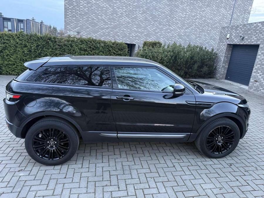 Melns Land Rover Range Rover Evoque 2012 Kauņa, ar dzinēja tilpumu 2.18 L un nobraukumu 230 tūkst. km par 8500 €, foto 4 vietnē AUTOMOTO.COM.LV