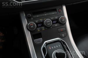Melns Land Rover Range Rover Evoque 2012 Jelgava, ar dzinēja tilpumu 2.20 L un nobraukumu 0 tūkst. km par 11750 €, foto 18 vietnē AUTOMOTO.COM.LV
