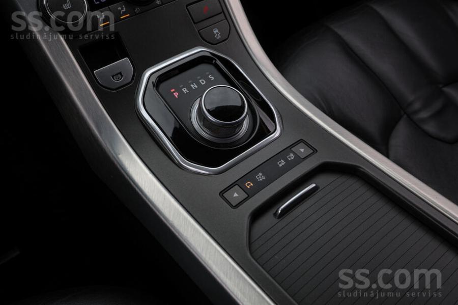 Melns Land Rover Range Rover Evoque 2012 Jelgava, ar dzinēja tilpumu 2.20 L un nobraukumu 0 tūkst. km par 11750 €, foto 19 vietnē AUTOMOTO.COM.LV