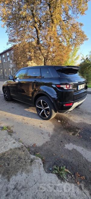 Black Land Rover Range Rover Evoque 2012 in Bauska, with an engine capacity of 2.20 L and mileage of 221 thousand km for 10500 €, photo 4 on AUTOMOTO.COM.LV
