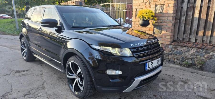 Black Land Rover Range Rover Evoque 2012 in Bauska, with an engine capacity of 2.20 L and mileage of 221 thousand km for 10500 €, photo 5 on AUTOMOTO.COM.LV