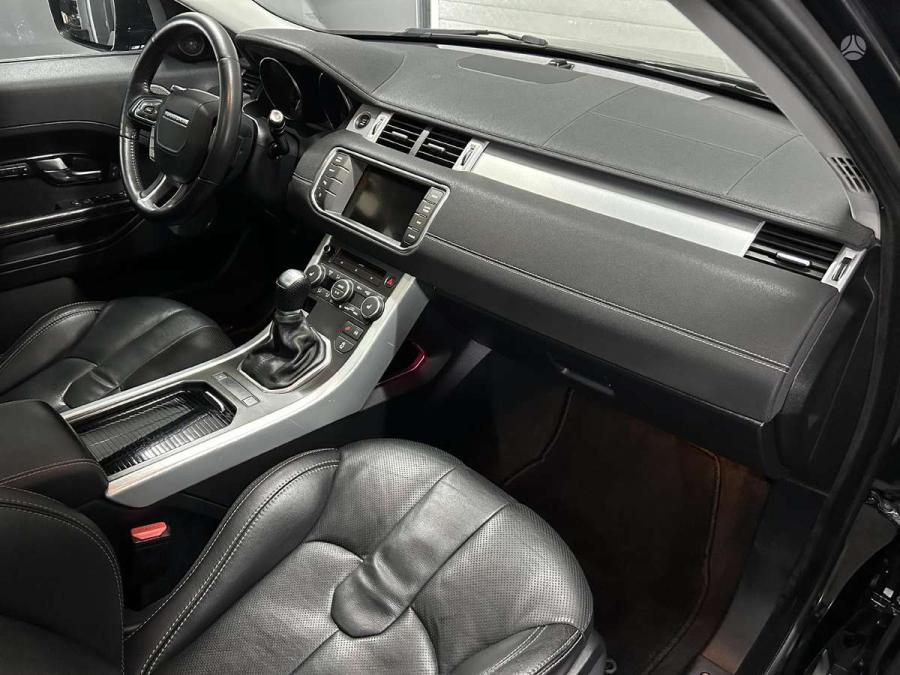 Melns Land Rover Range Rover Evoque 2013 Utena, ar dzinēja tilpumu 2.20 L un nobraukumu 200 tūkst. km par 9450 €, foto 25 vietnē AUTOMOTO.COM.LV