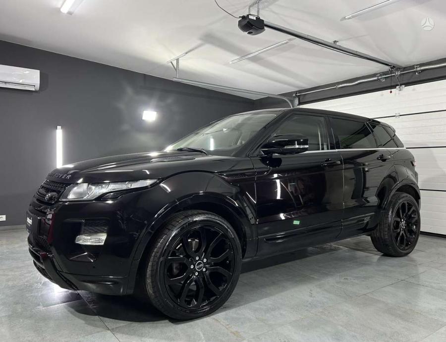 Black Land Rover Range Rover Evoque 2013 in Utena, with an engine capacity of 2.18 L and mileage of 222 thousand km for 12650 €, photo 1 on AUTOMOTO.COM.LV