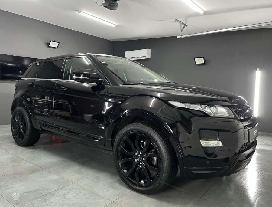 Black Land Rover Range Rover Evoque 2013 in Utena, with an engine capacity of 2.18 L and mileage of 222 thousand km for 12450 €, photo 4 on AUTOMOTO.COM.LV