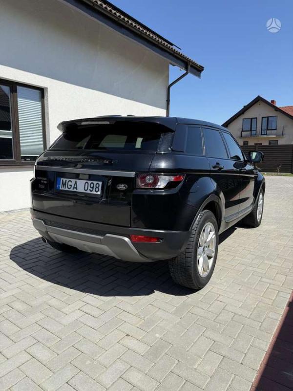 Melns Land Rover Range Rover Evoque 2013 Klaipėda, ar dzinēja tilpumu 2.18 L un nobraukumu 300 tūkst. km par 7900 €, foto 4 vietnē AUTOMOTO.COM.LV