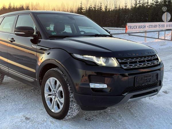 Black Land Rover Range Rover Evoque 2013 in Raseiniai, with an engine capacity of 2.18 L and mileage of 282 thousand km for 10350 €, photo 8 on AUTOMOTO.COM.LV