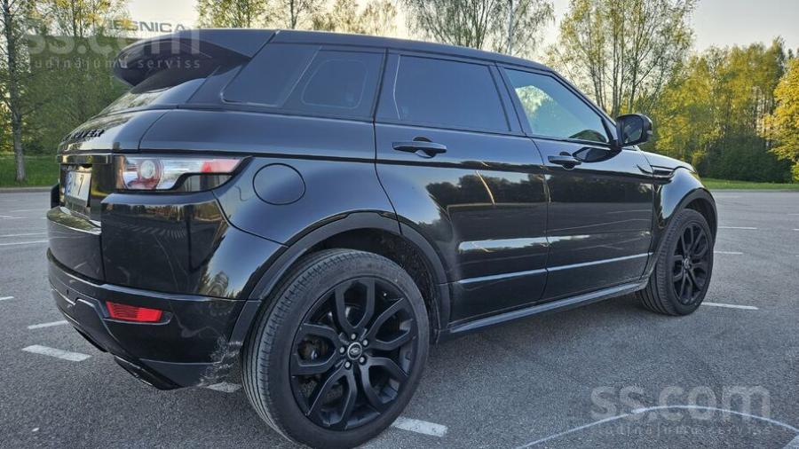 Melns Land Rover Range Rover Evoque 2013 Cēsis, ar dzinēja tilpumu 2.00 L un nobraukumu 163 tūkst. km par 13700 €, foto 3 vietnē AUTOMOTO.COM.LV