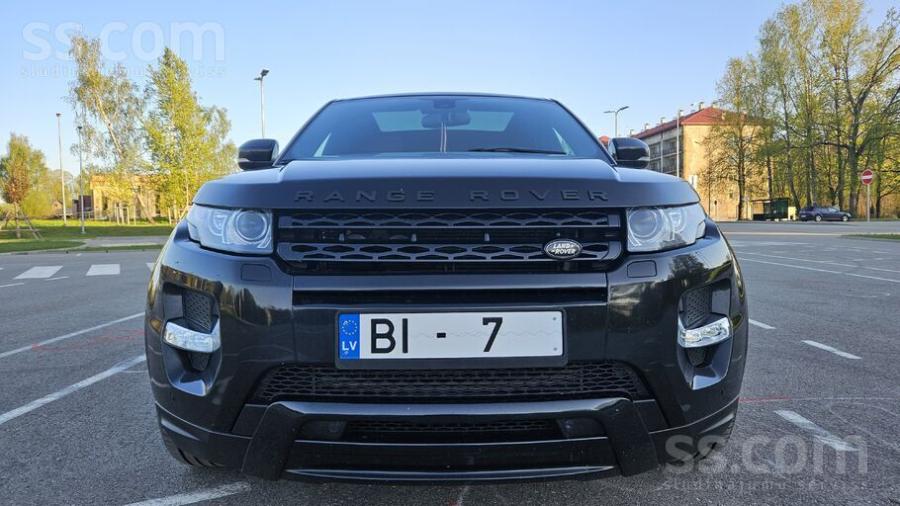 Melns Land Rover Range Rover Evoque 2013 Cēsis, ar dzinēja tilpumu 2.00 L un nobraukumu 163 tūkst. km par 13700 €, foto 7 vietnē AUTOMOTO.COM.LV
