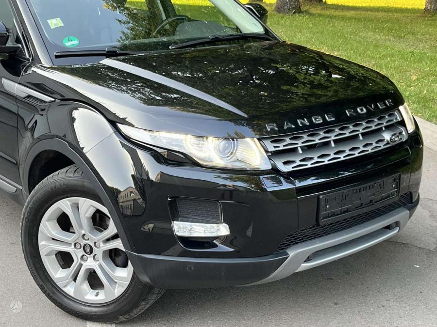 Black Land Rover Range Rover Evoque 2013 in Raseiniai, with an engine capacity of 2.18 L and mileage of 282 thousand km for 8999 €, photo 5 on AUTOMOTO.COM.LV