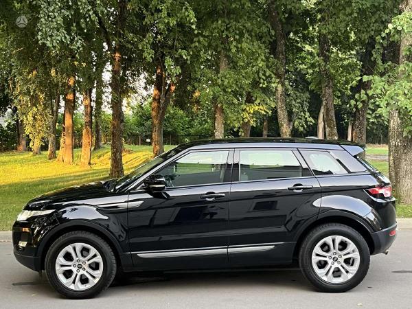 Black Land Rover Range Rover Evoque 2013 in Raseiniai, with an engine capacity of 2.18 L and mileage of 282 thousand km for 8999 €, photo 7 on AUTOMOTO.COM.LV