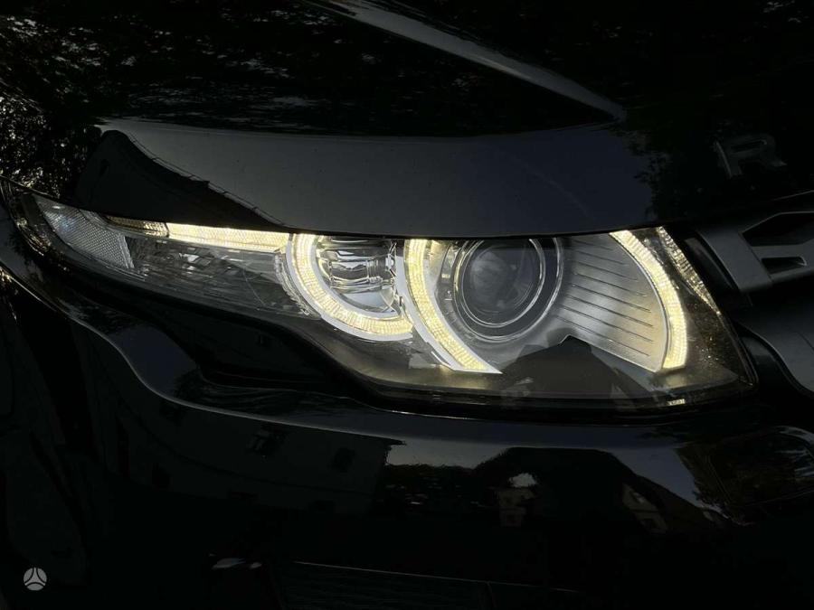 Black Land Rover Range Rover Evoque 2013 in Raseiniai, with an engine capacity of 2.18 L and mileage of 282 thousand km for 8999 €, photo 12 on AUTOMOTO.COM.LV