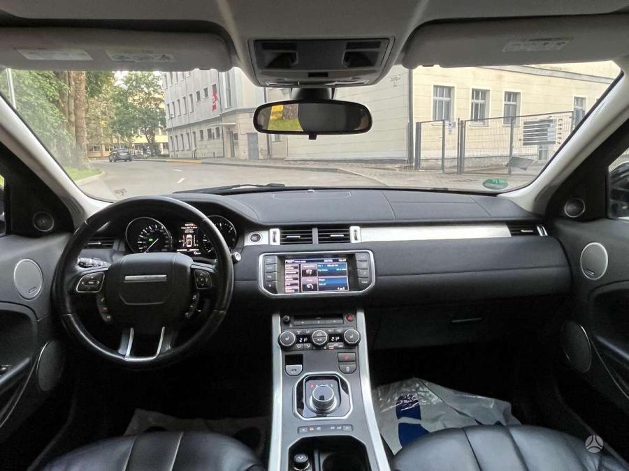 Black Land Rover Range Rover Evoque 2013 in Raseiniai, with an engine capacity of 2.18 L and mileage of 282 thousand km for 8999 €, photo 14 on AUTOMOTO.COM.LV