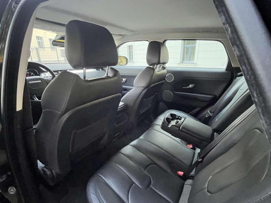 Black Land Rover Range Rover Evoque 2013 in Raseiniai, with an engine capacity of 2.18 L and mileage of 282 thousand km for 8999 €, photo 21 on AUTOMOTO.COM.LV
