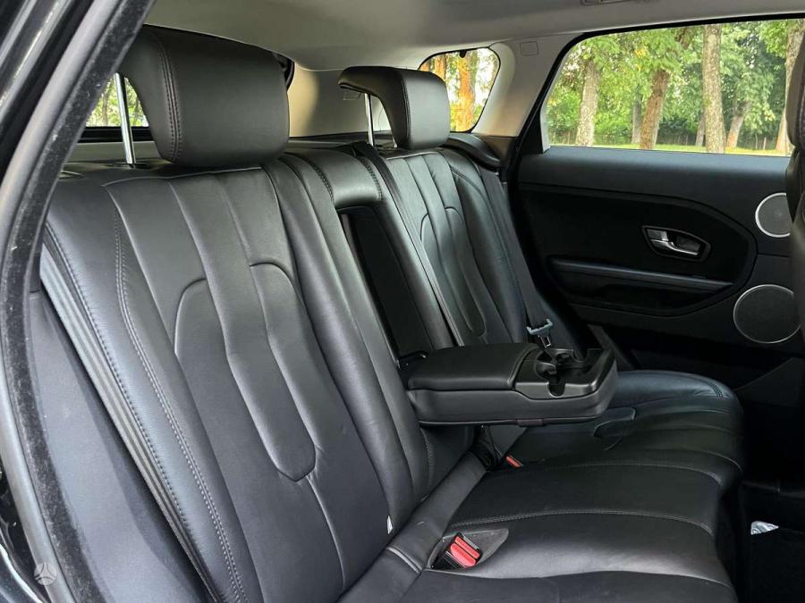 Black Land Rover Range Rover Evoque 2013 in Raseiniai, with an engine capacity of 2.18 L and mileage of 282 thousand km for 8999 €, photo 24 on AUTOMOTO.COM.LV