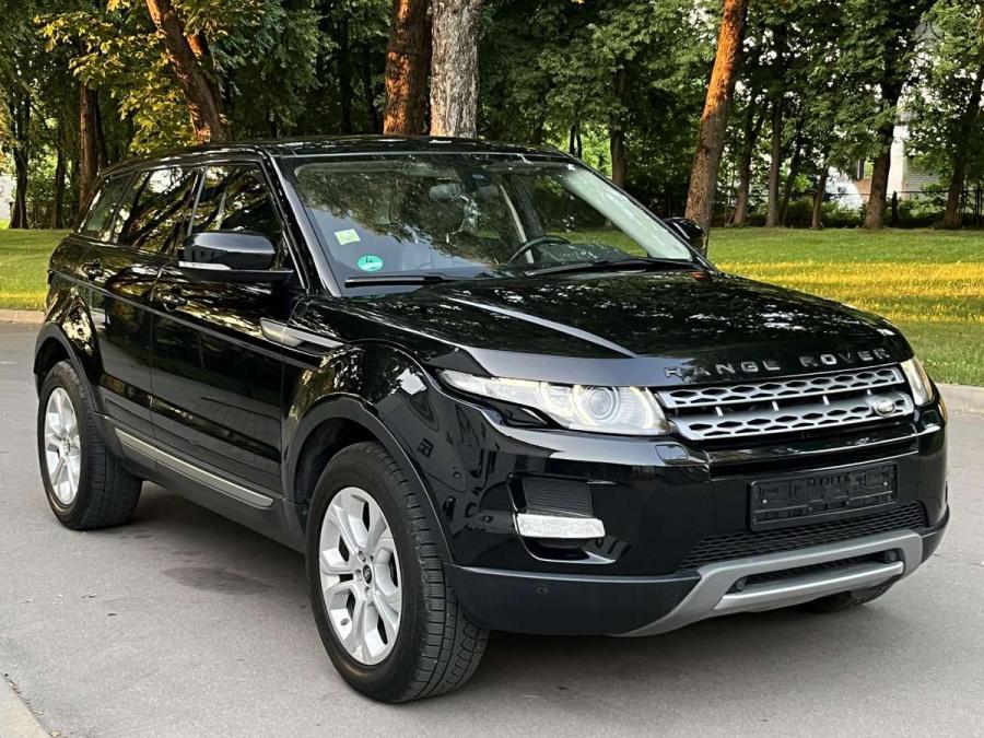 Black Land Rover Range Rover Evoque 2013 in Raseiniai, with an engine capacity of 2.18 L and mileage of 282 thousand km for 8999 €, photo 33 on AUTOMOTO.COM.LV