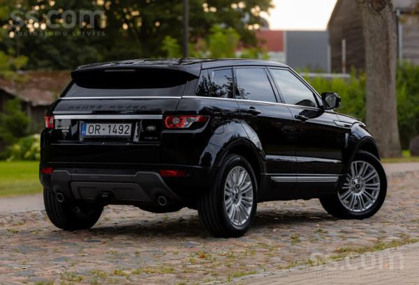 Black Land Rover Range Rover Evoque 2013 in Jelgava, with an engine capacity of 2.20 L and mileage of 0 thousand km for 10750 €, photo 3 on AUTOMOTO.COM.LV