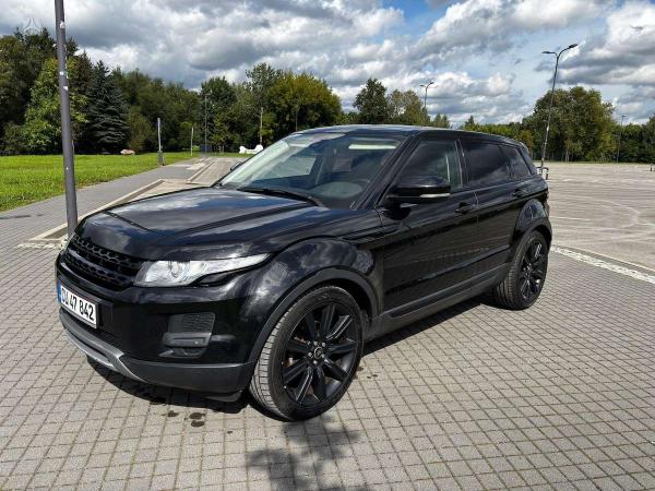 Black Land Rover Range Rover Evoque 2013 in Panevezys, with an engine capacity of 2.18 L and mileage of 250 thousand km for 7800 €, photo 1 on AUTOMOTO.COM.LV