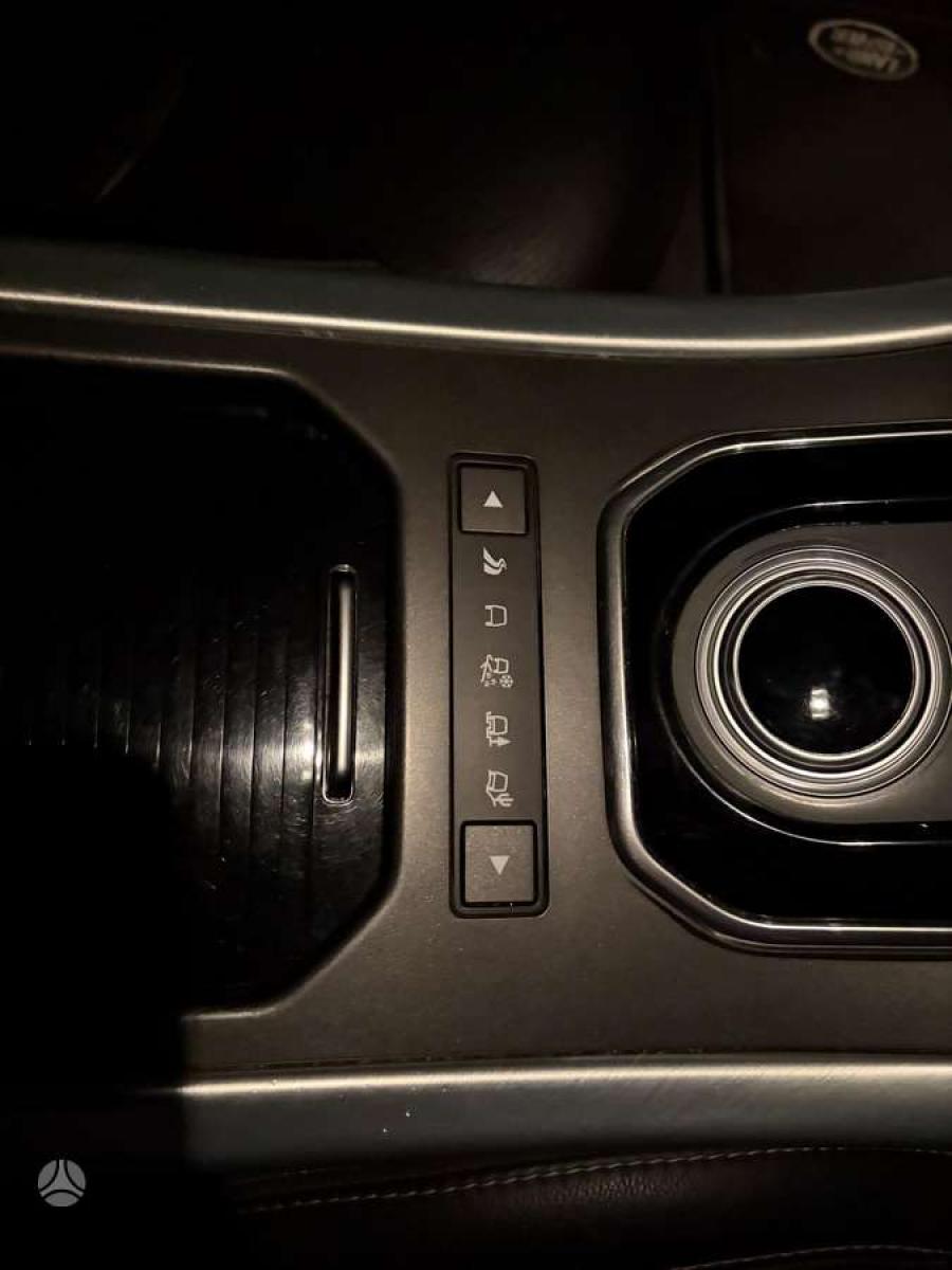 Melns Land Rover Range Rover Evoque 2013 Kauņa, ar dzinēja tilpumu 2.00 L un nobraukumu 198 tūkst. km par 11000 €, foto 9 vietnē AUTOMOTO.COM.LV