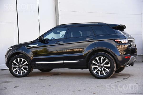 Melns Land Rover Range Rover Evoque 2014 Tukums, ar dzinēja tilpumu 2.20 L un nobraukumu 179 tūkst. km par 13490 €, foto 2 vietnē AUTOMOTO.COM.LV