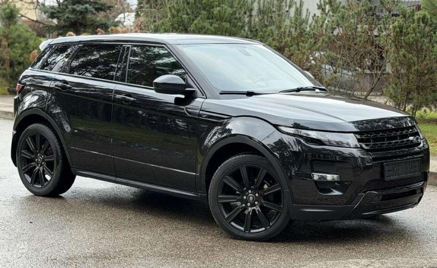 Black Land Rover Range Rover Evoque 2014 in Utena, with an engine capacity of 2.18 L and mileage of 208 thousand km for 12600 €, photo 5 on AUTOMOTO.COM.LV