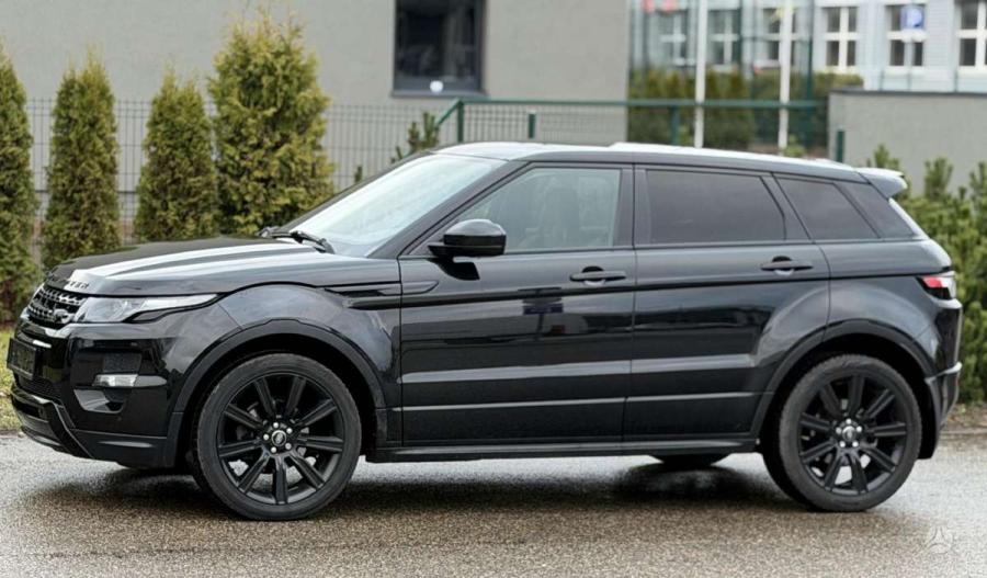 Black Land Rover Range Rover Evoque 2014 in Utena, with an engine capacity of 2.18 L and mileage of 208 thousand km for 12600 €, photo 12 on AUTOMOTO.COM.LV