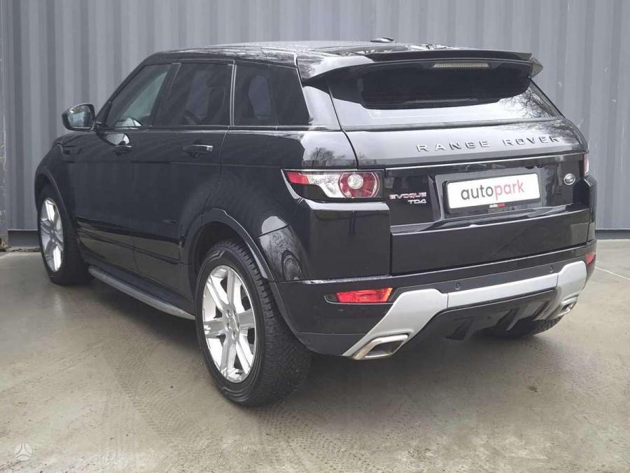 Melns Land Rover Range Rover Evoque 2014 Viļņa, ar dzinēja tilpumu 2.20 L un nobraukumu 171 tūkst. km par 12500 €, foto 4 vietnē AUTOMOTO.COM.LV
