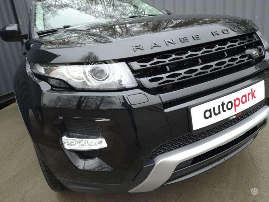 Melns Land Rover Range Rover Evoque 2014 Viļņa, ar dzinēja tilpumu 2.20 L un nobraukumu 171 tūkst. km par 12500 €, foto 5 vietnē AUTOMOTO.COM.LV