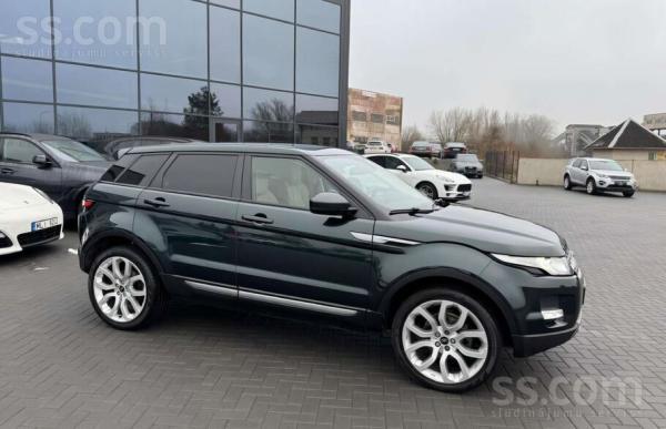 Black Land Rover Range Rover Evoque 2014 in Telschi, with an engine capacity of 2.20 L and mileage of 229 thousand km for 10199 €, photo 4 on AUTOMOTO.COM.LV
