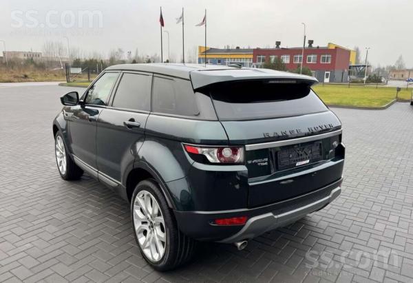 Black Land Rover Range Rover Evoque 2014 in Telschi, with an engine capacity of 2.20 L and mileage of 229 thousand km for 10199 €, photo 6 on AUTOMOTO.COM.LV