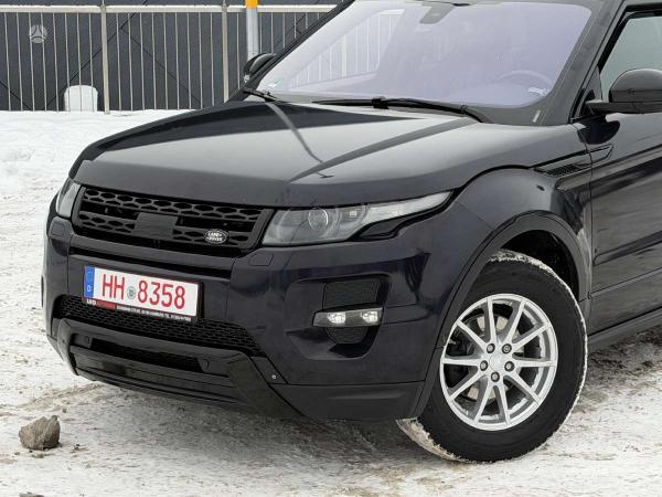 Black Land Rover Range Rover Evoque 2014 in Jonava, with an engine capacity of 2.18 L and mileage of 200 thousand km for 13750 €, photo 3 on AUTOMOTO.COM.LV