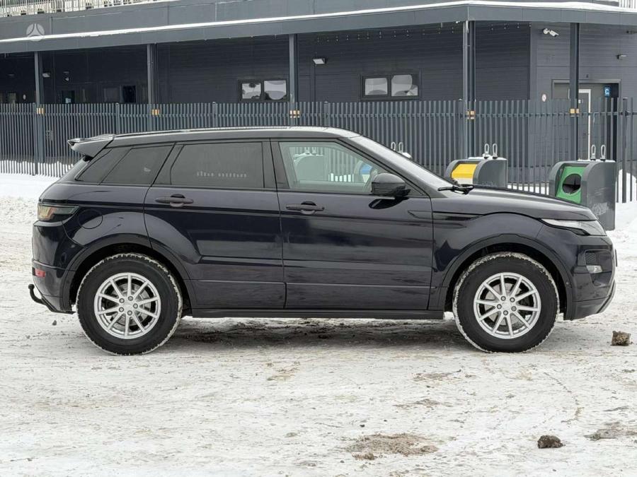 Black Land Rover Range Rover Evoque 2014 in Jonava, with an engine capacity of 2.18 L and mileage of 200 thousand km for 13750 €, photo 11 on AUTOMOTO.COM.LV
